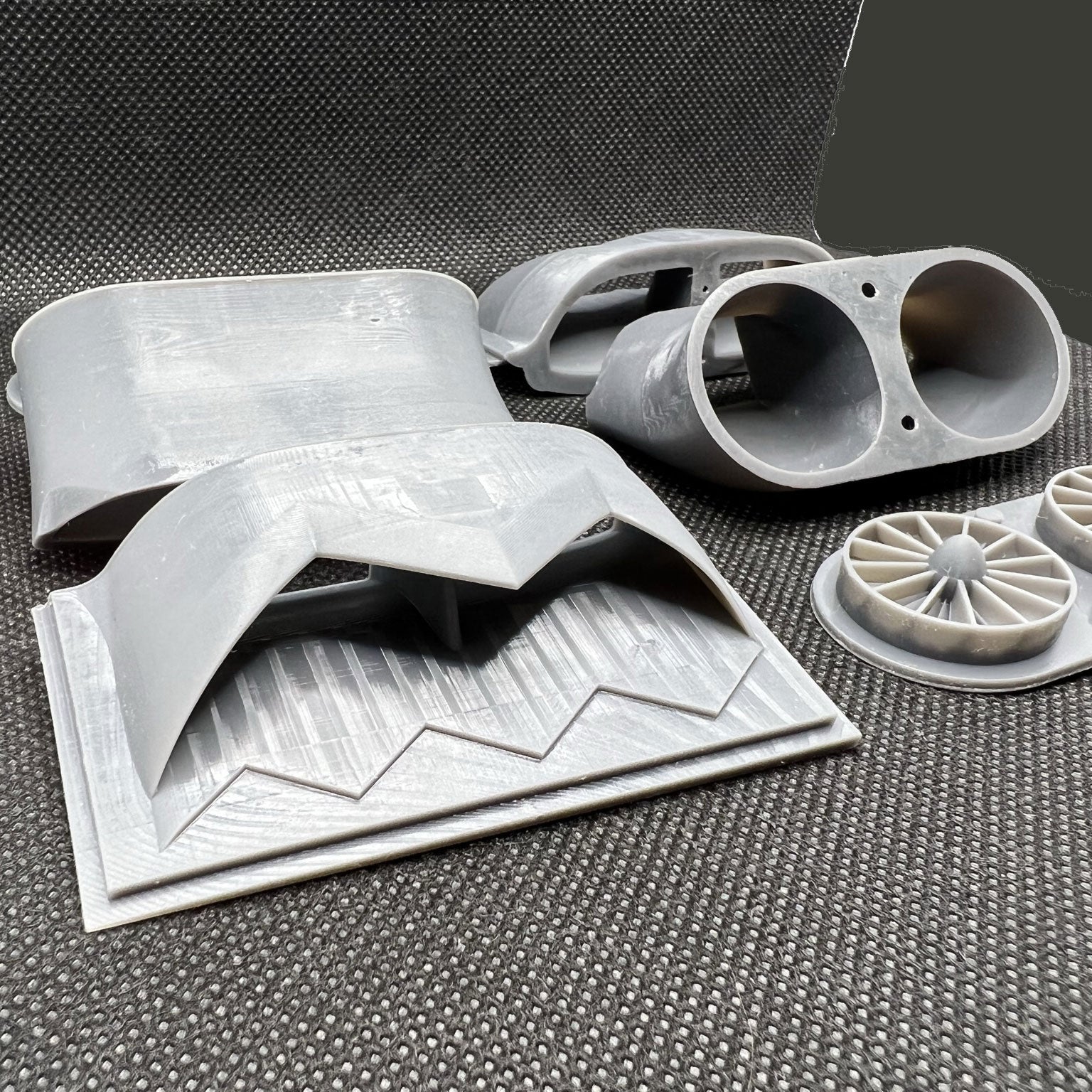1:48 B-2A Spirit – Titan Model Kits
